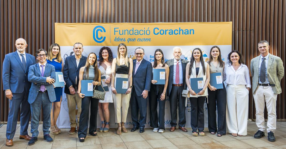 Fundación Corachan beca a 8 graduadas en enfermería | Clínica Corachan