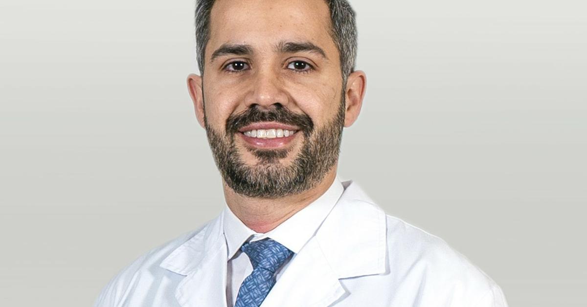 dr. Jhonatan Alfonso Esper Rueda | Clínica Corachan