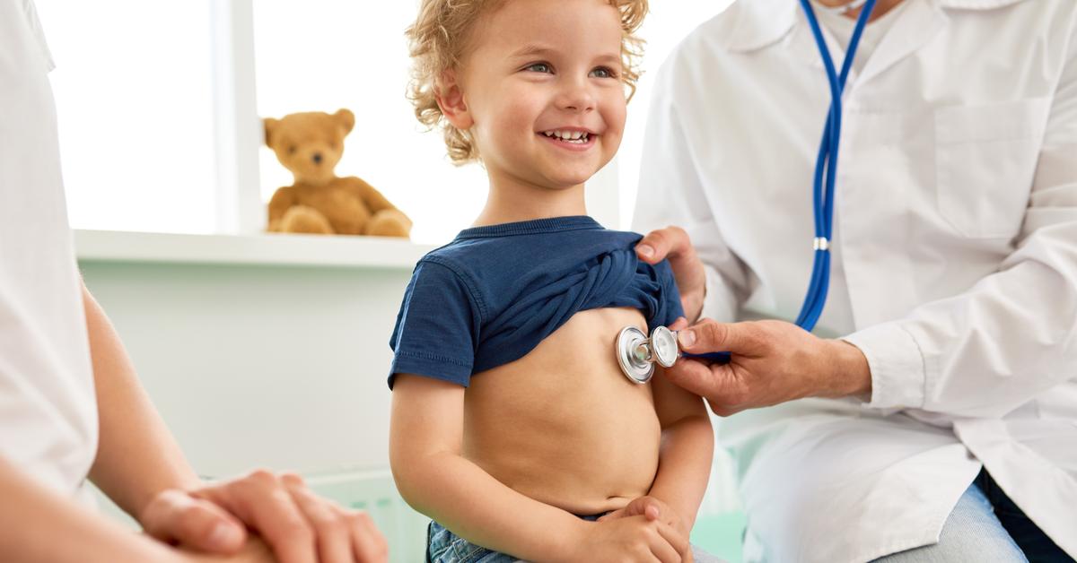 ¿Cuándo hay que acudir al pediatra? | Clínica Corachan